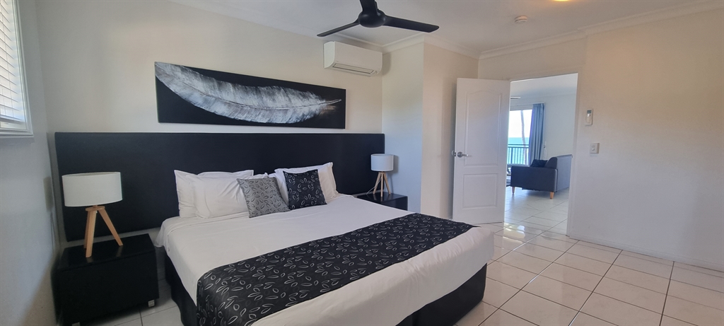 Rose Bay Resort | Booking Form