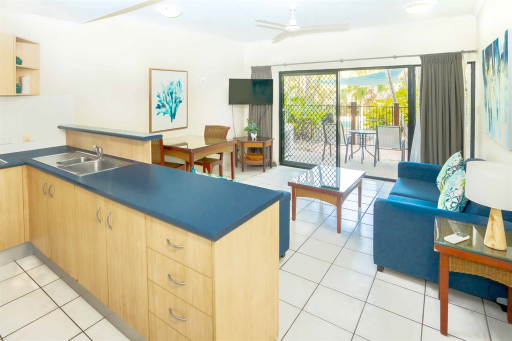 Trinity Beach Club Holiday Apartments | Booking Form