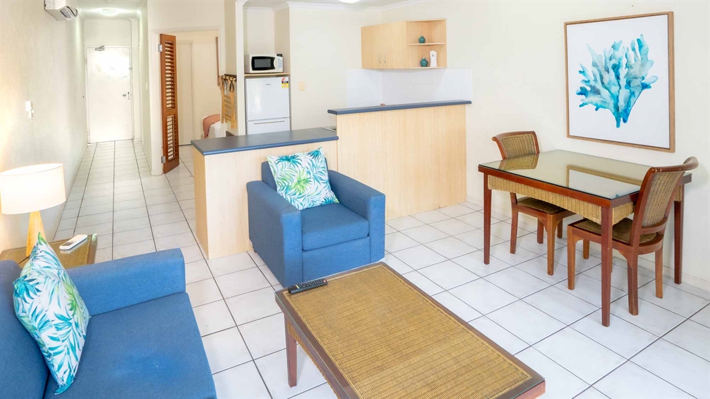 Trinity Beach Club Holiday Apartments | Booking Form