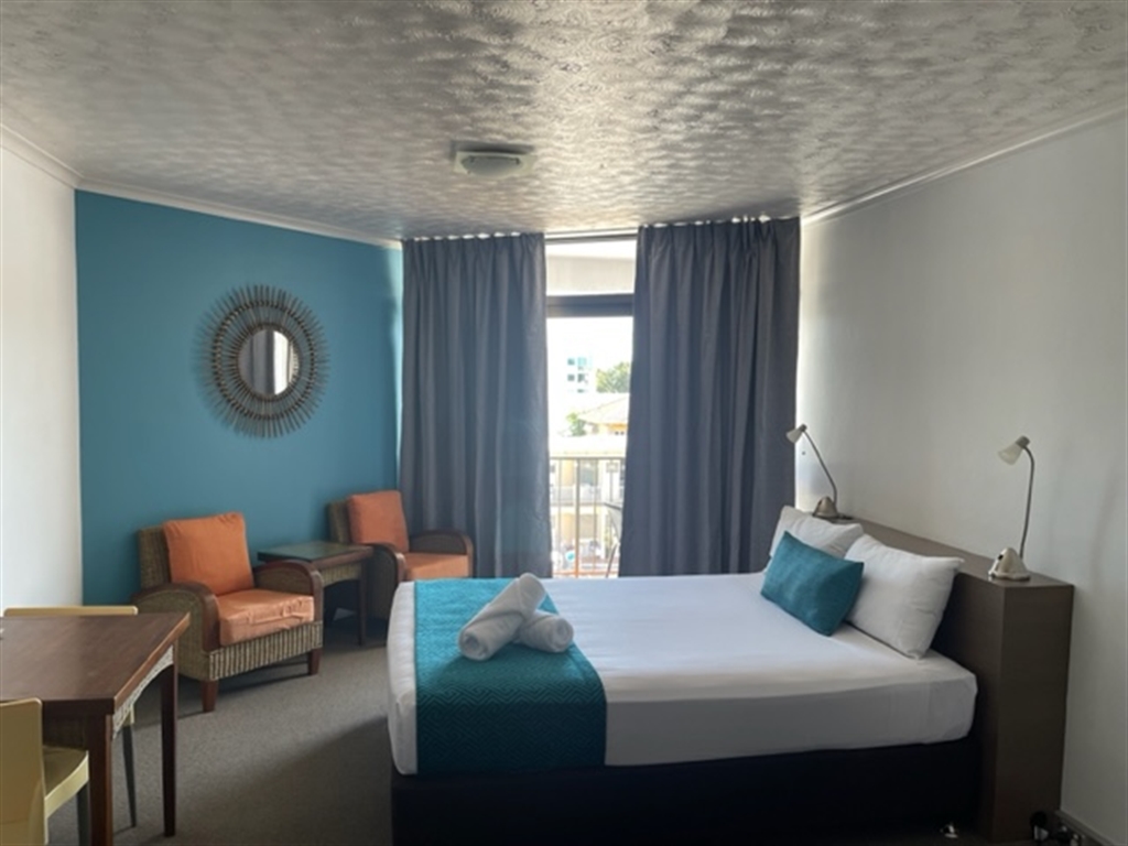 Waters Edge The Strand | Booking Form