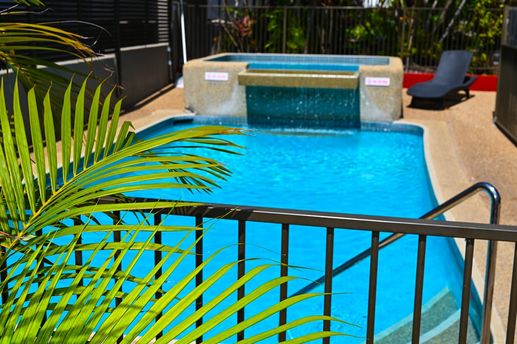 Waters Edge The Strand | Booking Form